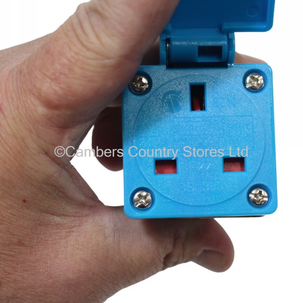 Maypole Site Plug Blue 240v 16 Amp To UK Socket | Cambers Country Store